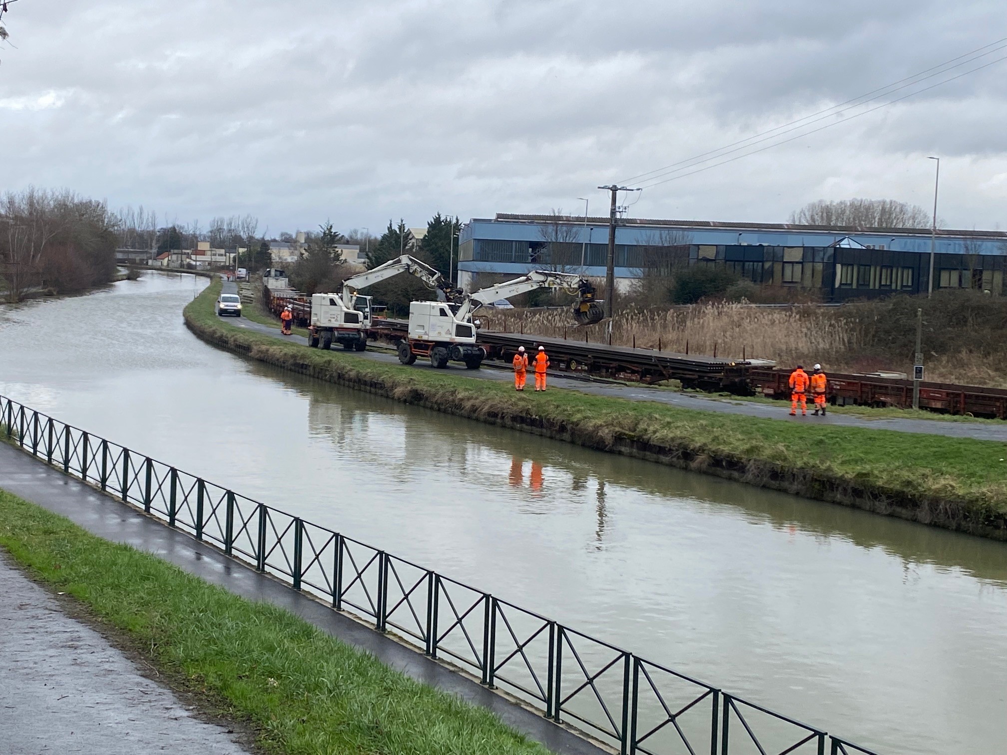 Renouvellement de la voie de la principale ligne de fret à Montargis - ETF