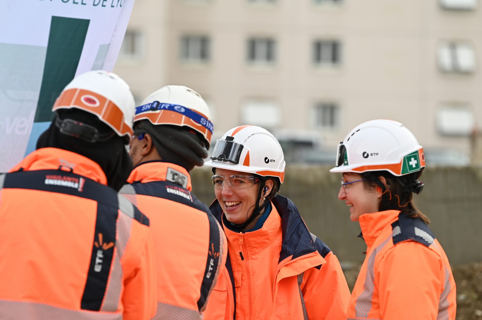 Tramway T9 à Lyon : première soudure de rail - ETF