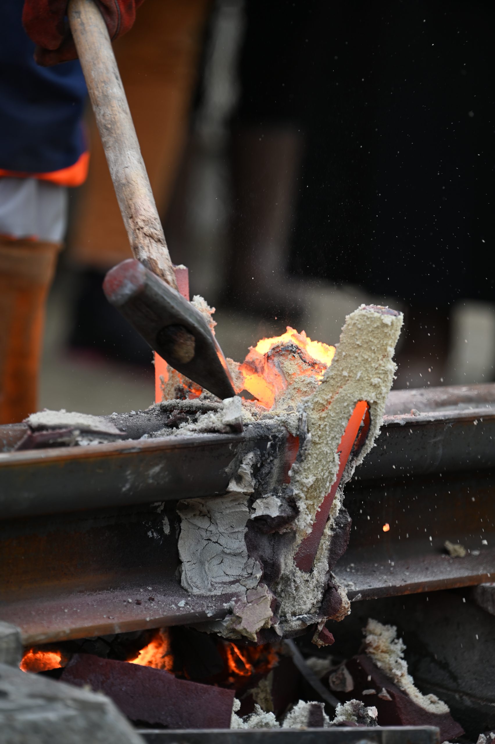 Tramway T9 à Lyon : première soudure de rail - ETF