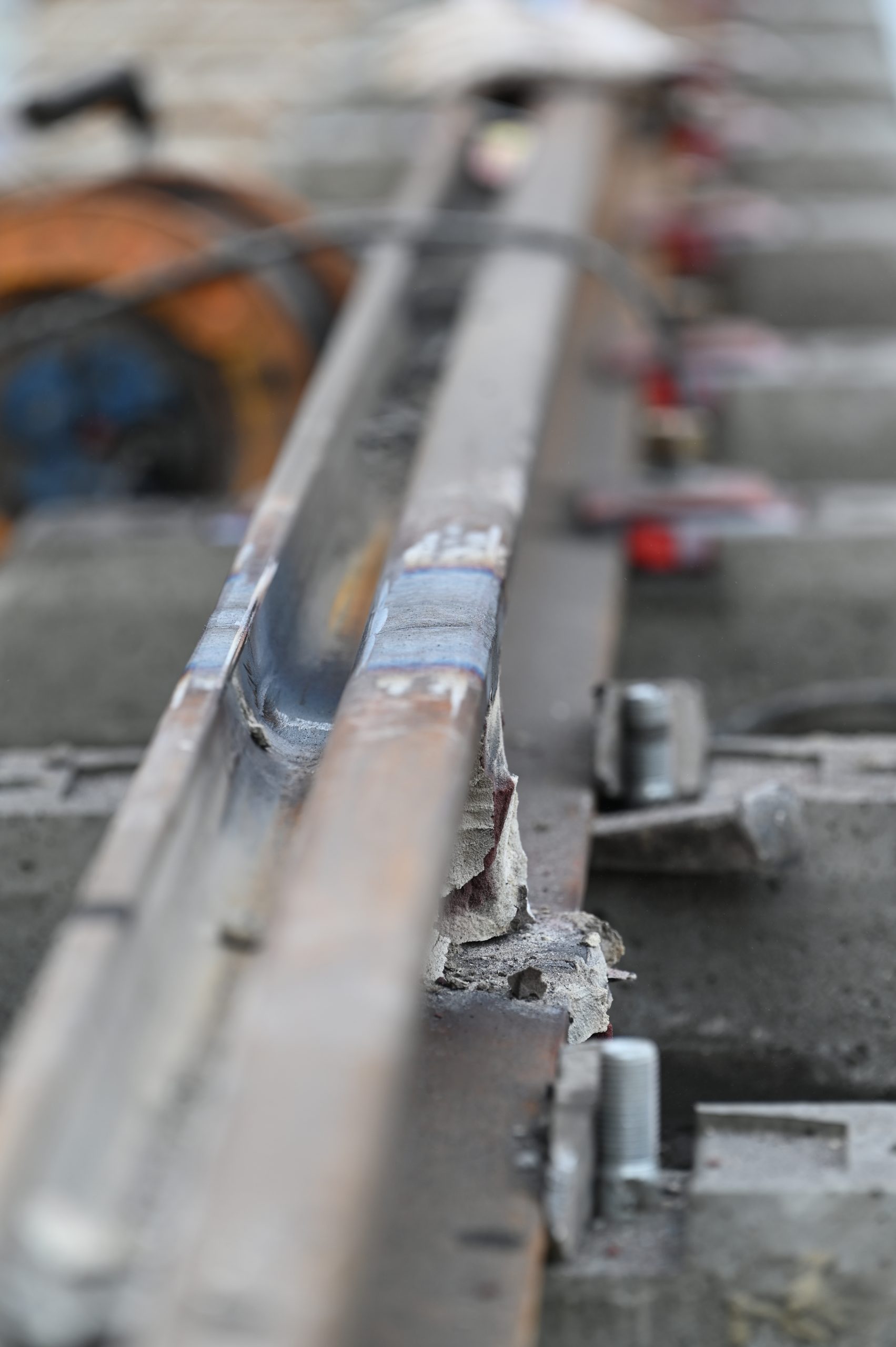 Tramway T9 à Lyon : première soudure de rail - ETF