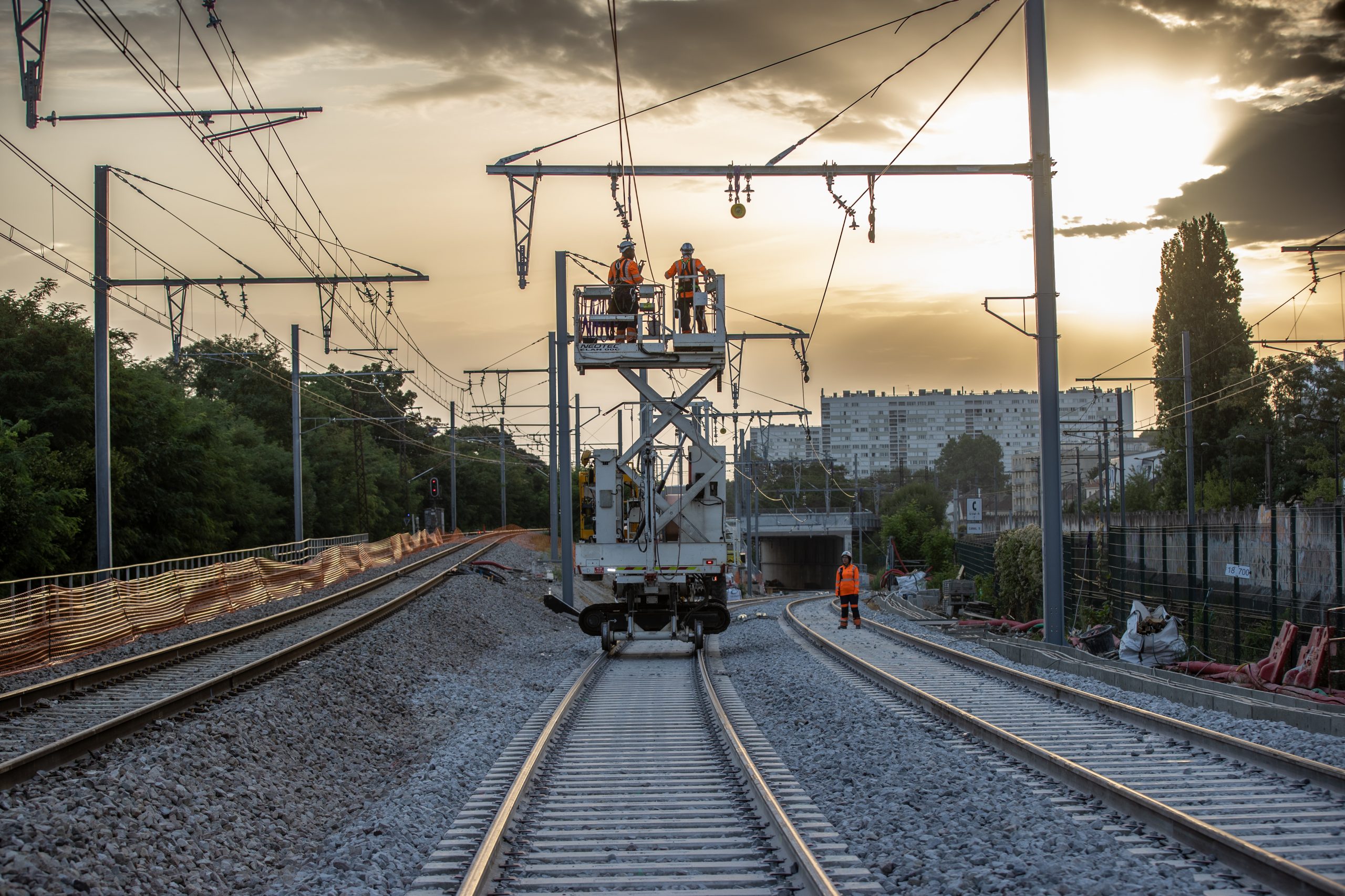 Massy–Valenton West: removal and replacement of overhead lines - ETF
